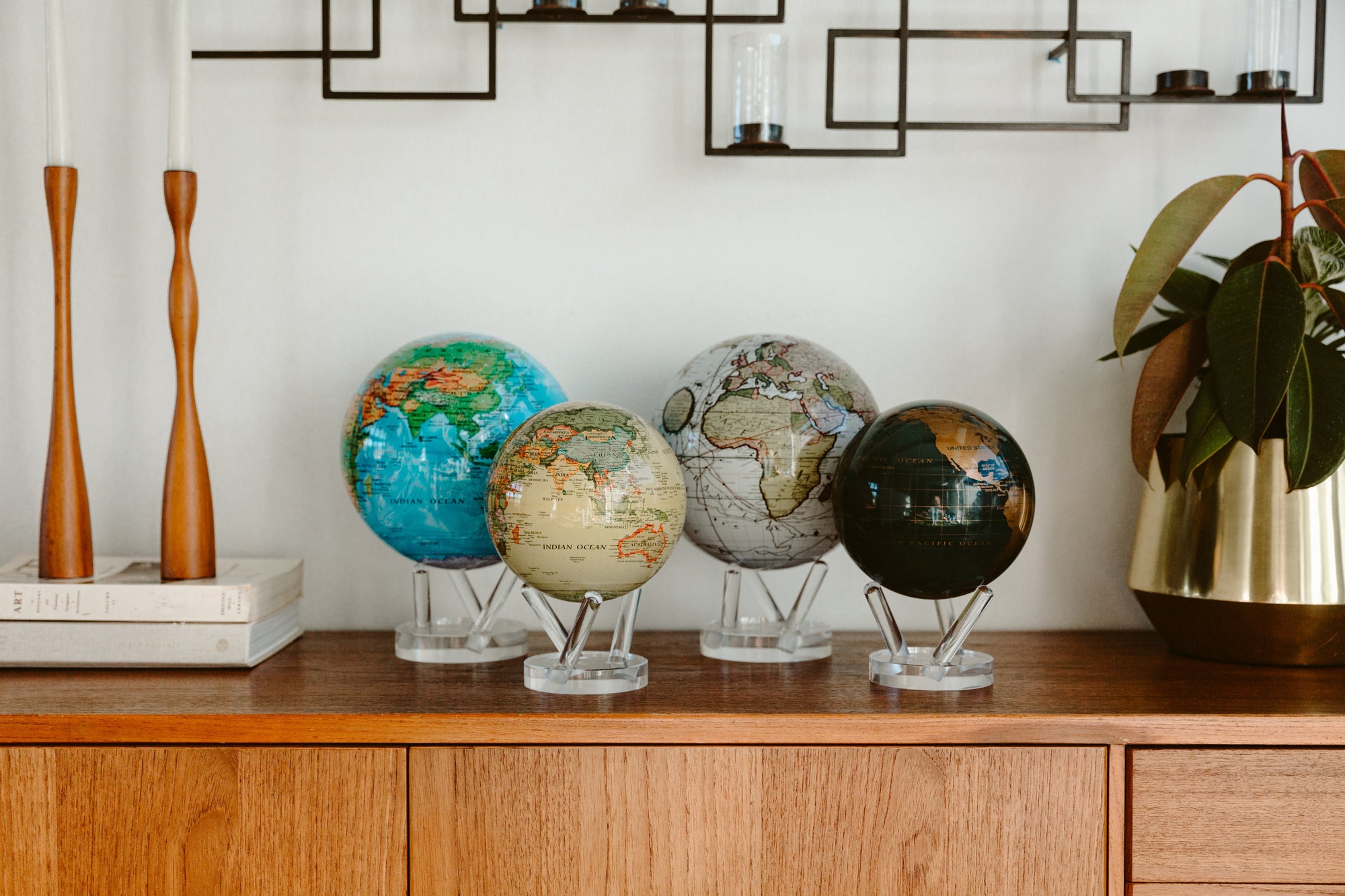 World Map MOVA® Globes | Official UK Store